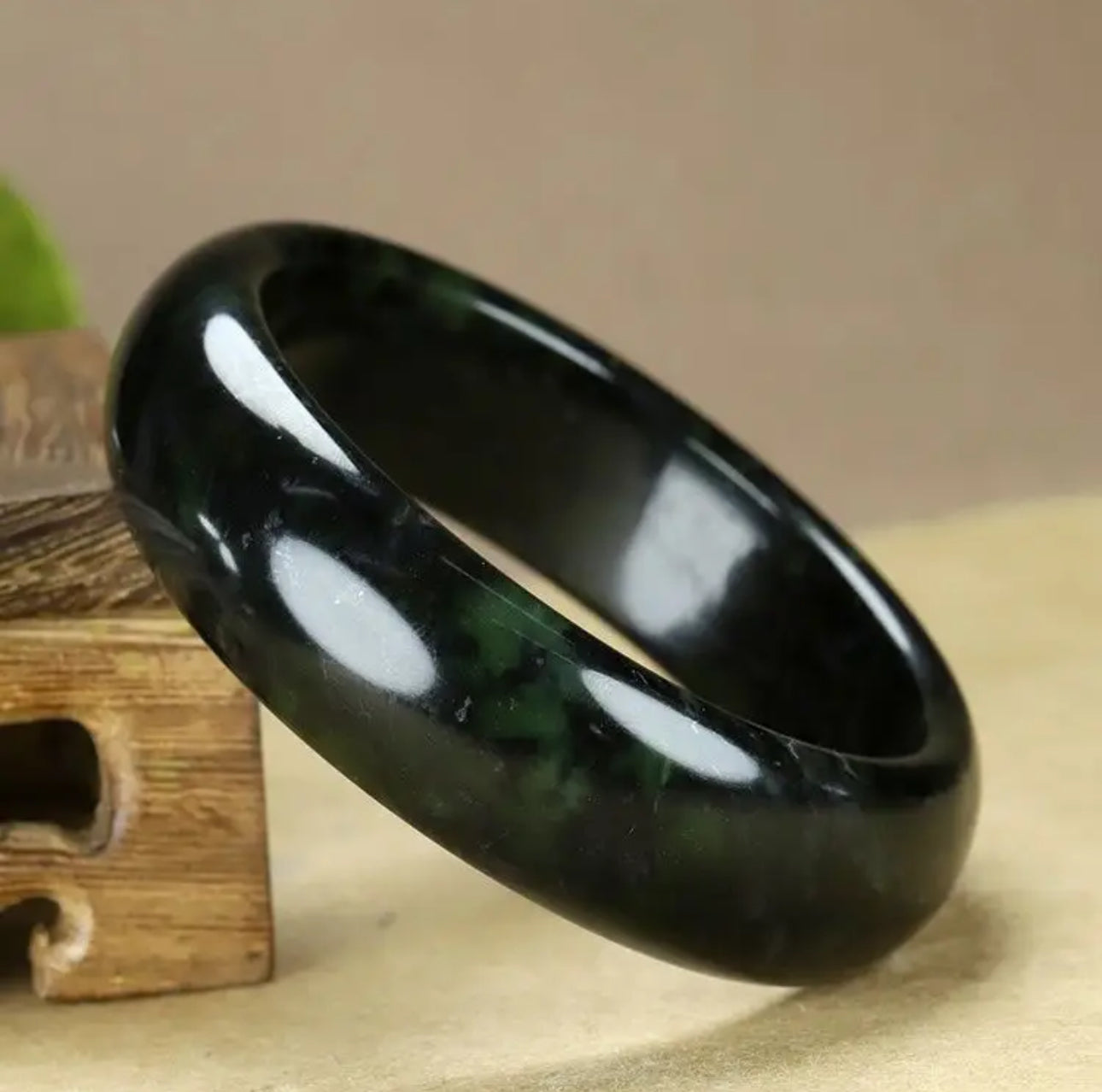 Jade Empress Tech™